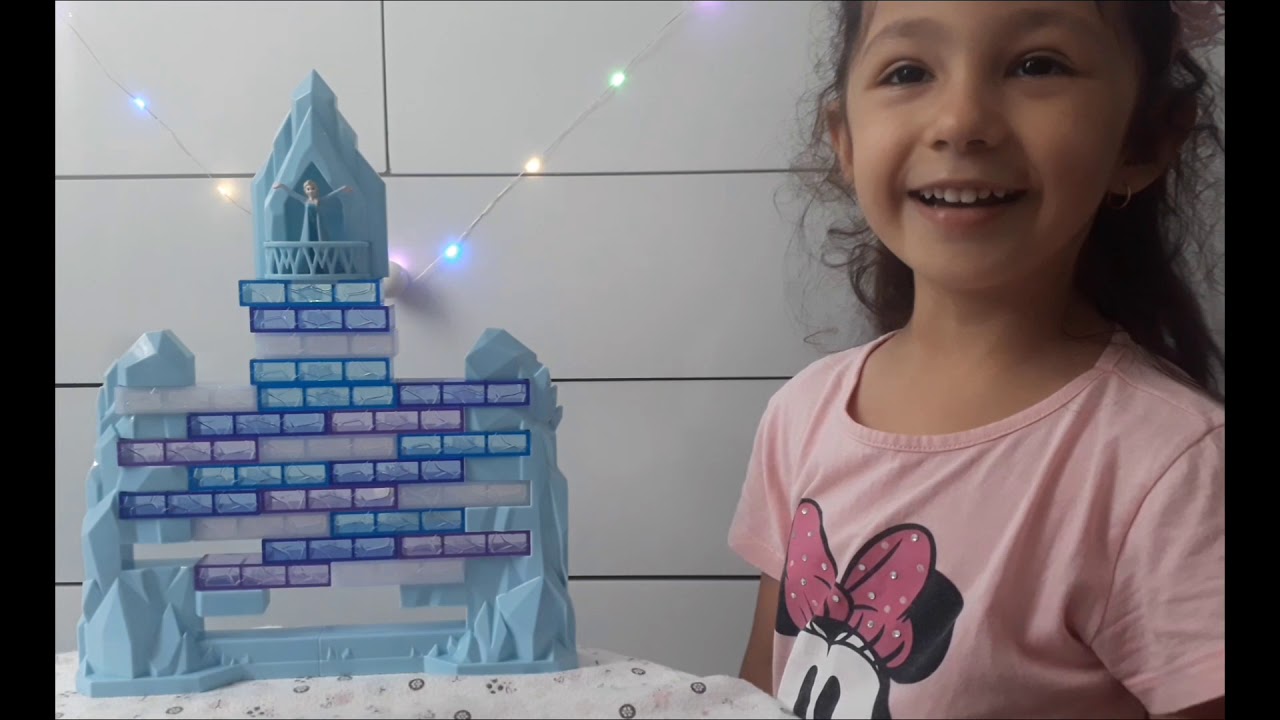 Jogando Jenga do FROZEN - YouTube