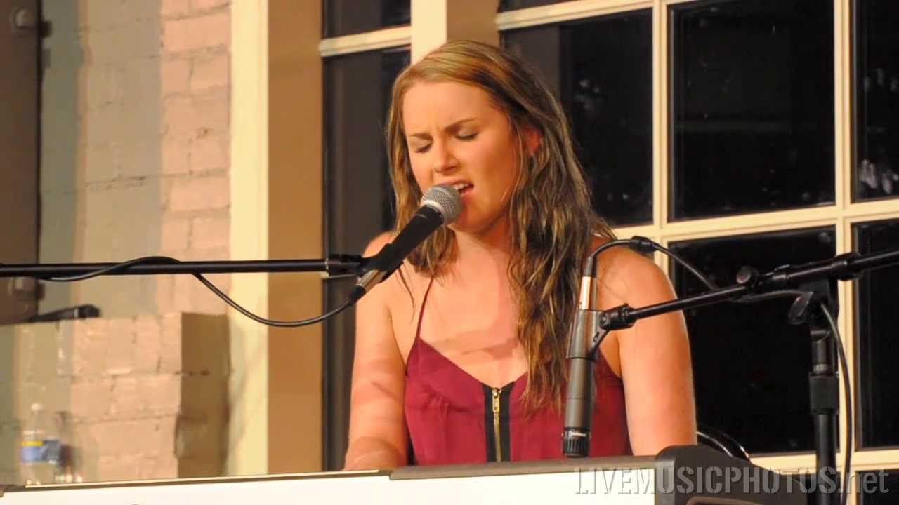 Sara Haze - "Lovely" - Illinois Wesleyan University, Sept. 22, 2010 ...