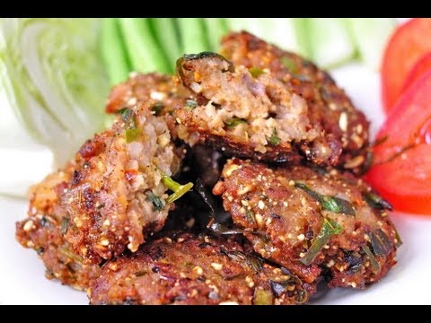 [Thai food] Spicy Deep Fried Minced Pork Cake (Larb Mu Thod) - YouTube