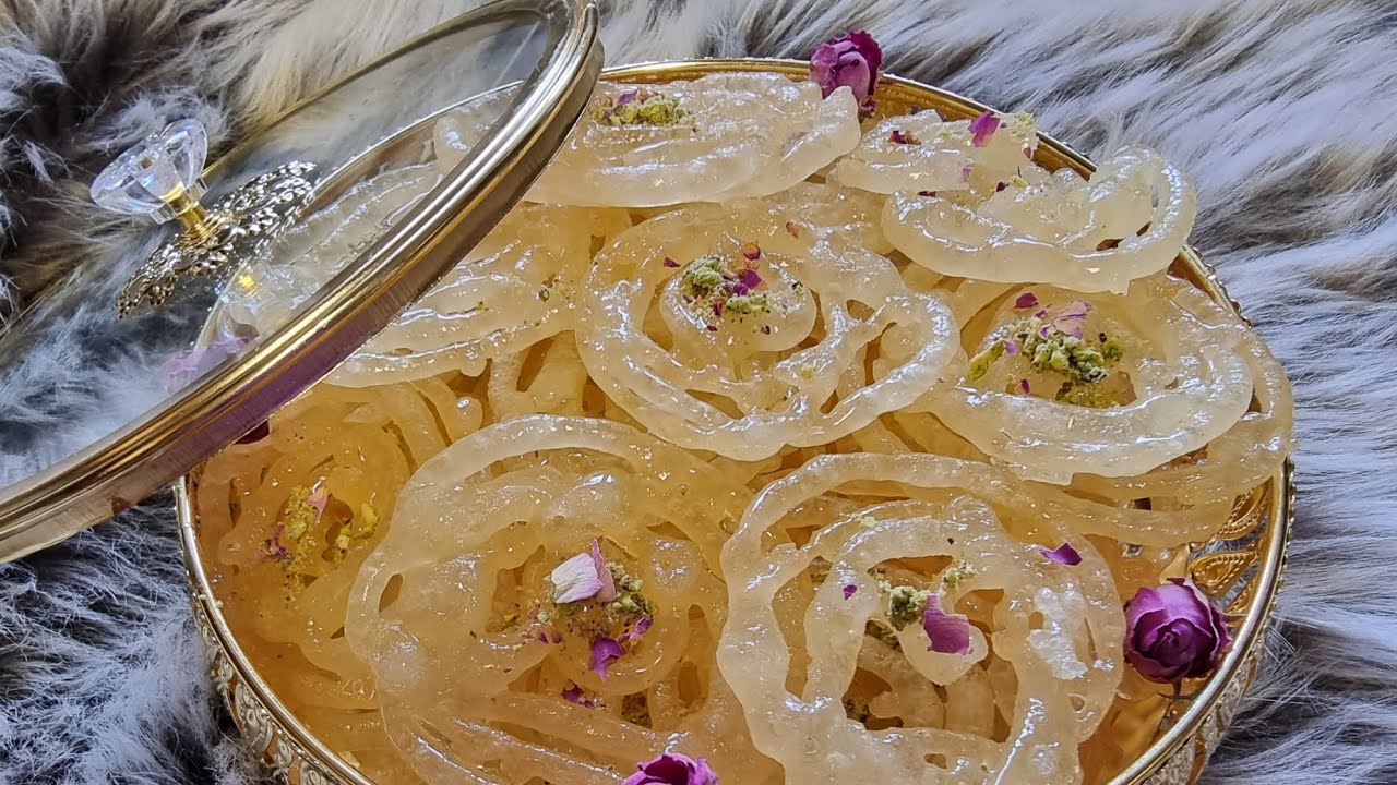 how to make zulabiya طريقة عمل الزلابية )(المشبك) - YouTube