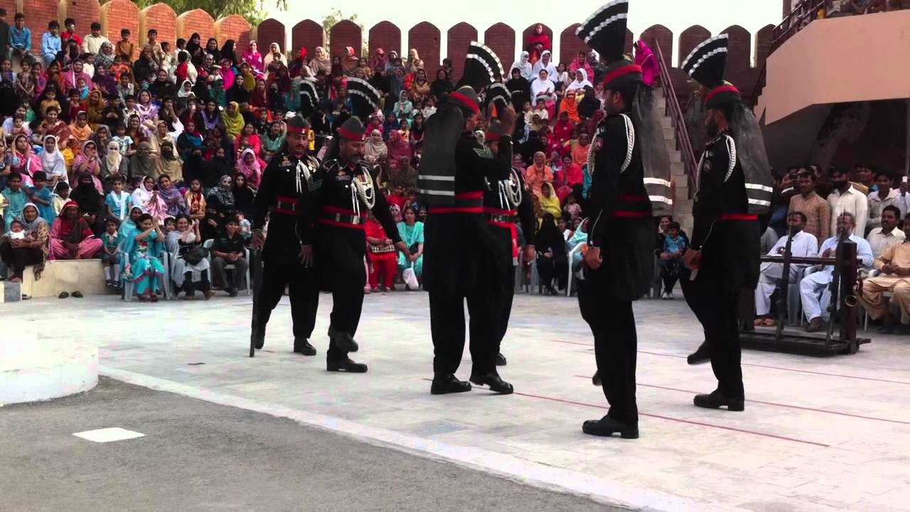 Flag Ceremony at Ganda Singh Wala Border Kasur Part 1 of 3 - YouTube