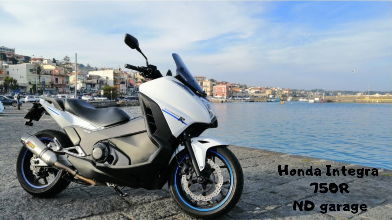 Integra 750R ND garage - YouTube