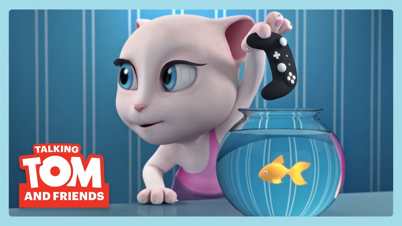 DON'T DO IT! | Talking Tom | Wildbrain Superheroes - YouTube