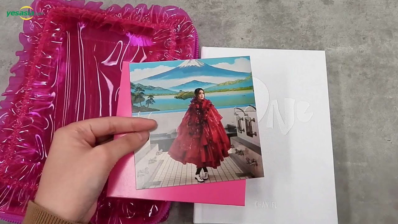 [Unboxing] Chantel Yiu 姚焯菲 - ONe (Photo Album + CD Single) - YouTube