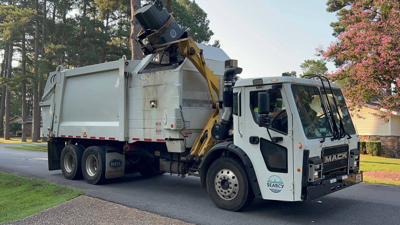 City of Searcy Mack LR Heil Python On Trash - YouTube