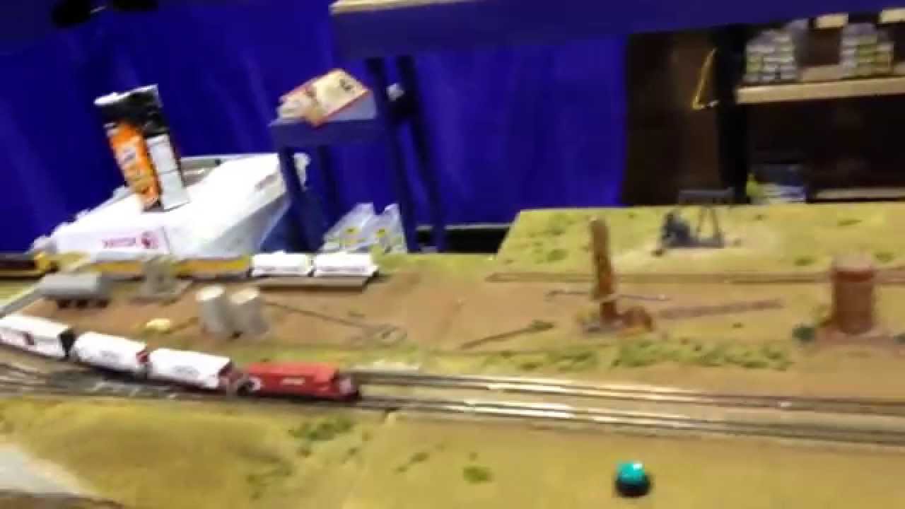 N Scale Canadian Pacific Freight - YouTube