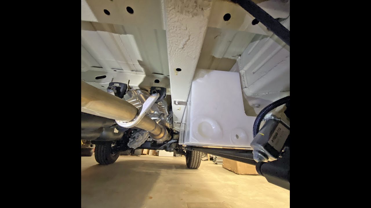 Mercedes Sprinter 11 Gallon Chassis Water Tank w: Stainless Brackets SP ...