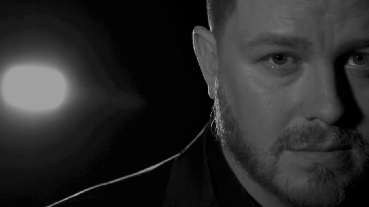 Paul M. Vocalist - QUINN ARTISTES - YouTube