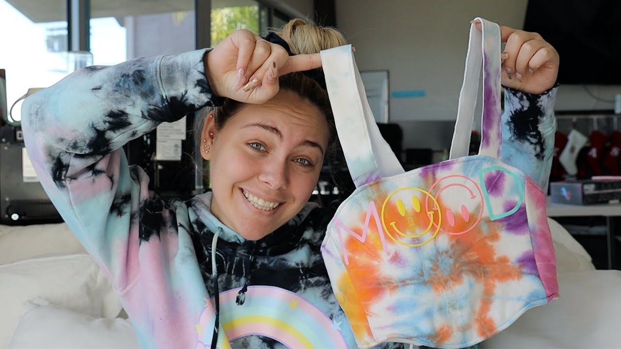 I tried to DIY my merch for the first time! - YouTube