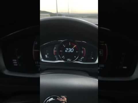 VOLVO S60 D4 2015 TOP SPEED 243 KMH (SPEED LIMITED)