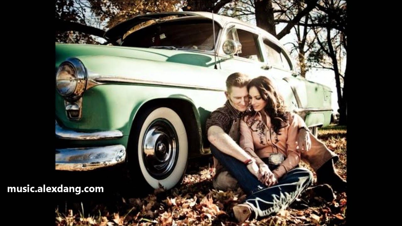Joey & Rory - It's Christmas time - YouTube