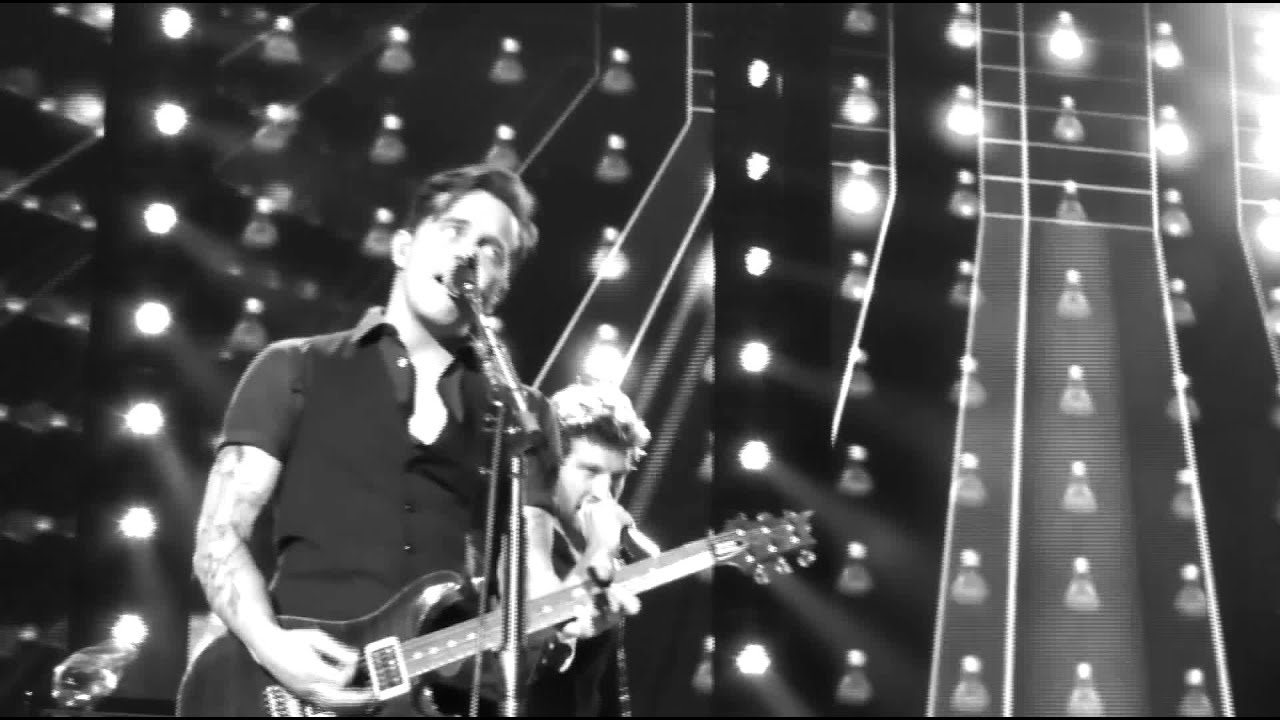 Kiss A Girl - Brett Eldredge - Keith Urban - Toronto, Ontario - ACC ...