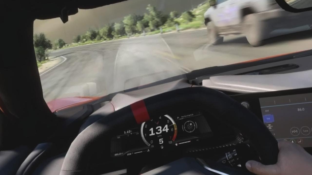 First time playing forza - YouTube