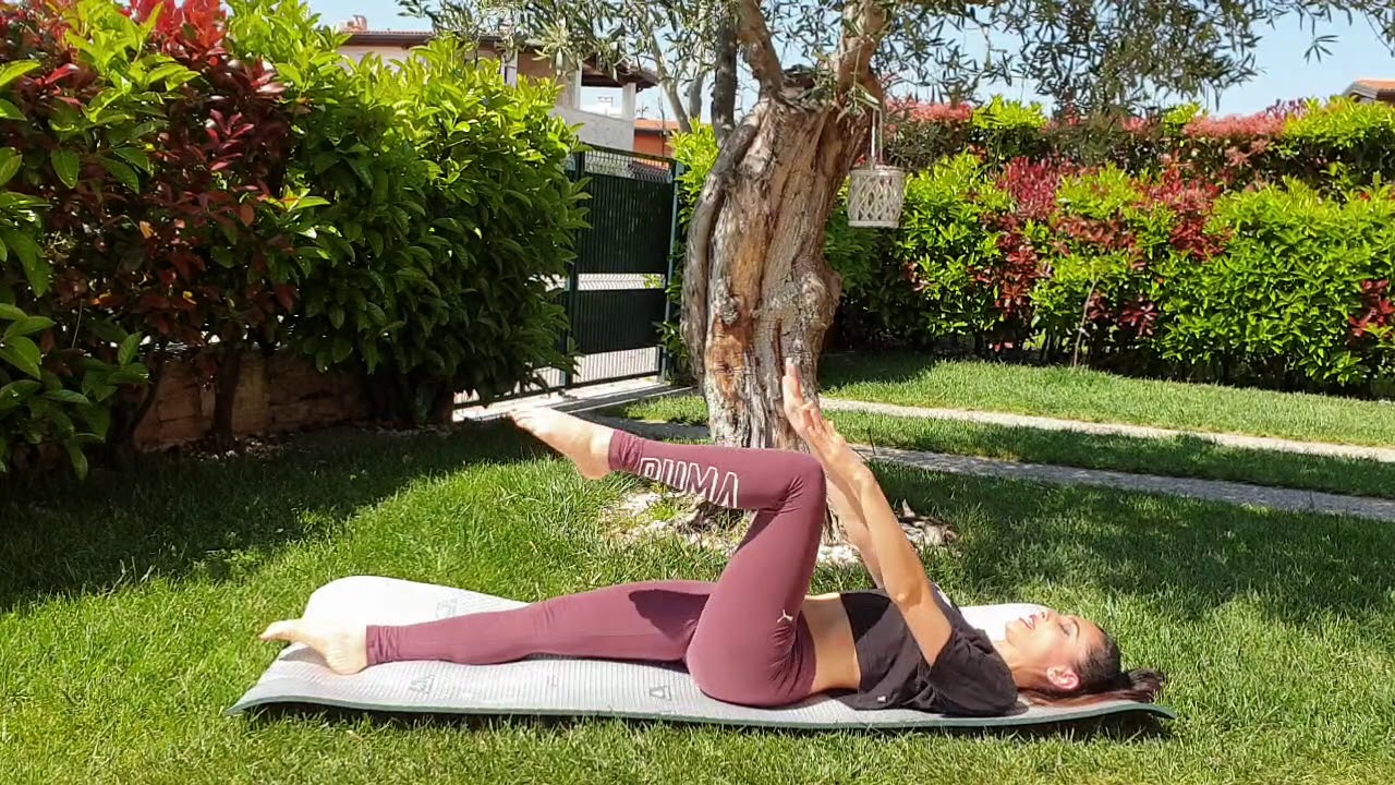 OUTDOOR PILATES LESSON: Lezione di pilates all'aperto-intermediate ...