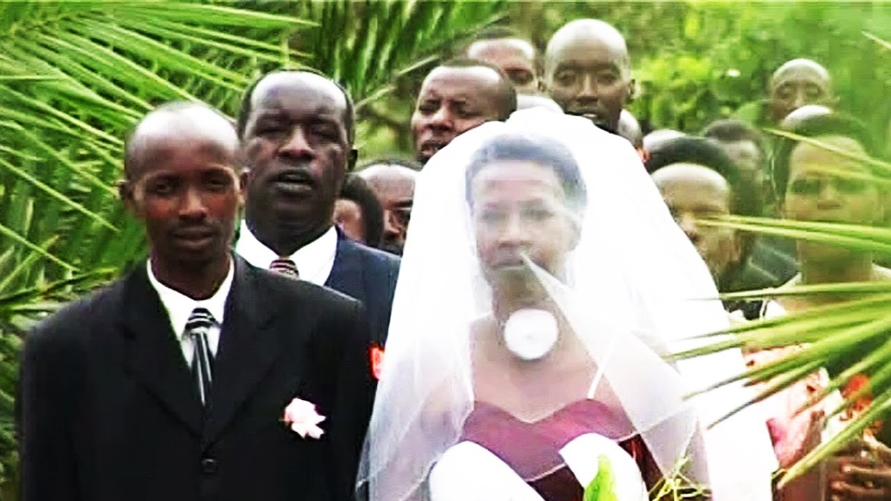 Ubukwe by Abatwaramucyo Choir - YouTube