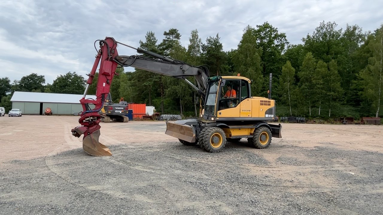 Köp Grävmaskin Volvo EW 160C Utskjutbar sticka Sandco & Planeringsskopa ...