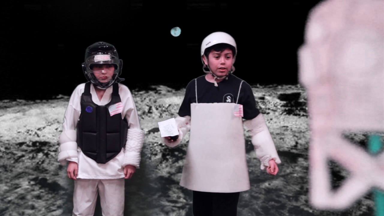 SkecthyBots Moonbots Challenge - YouTube