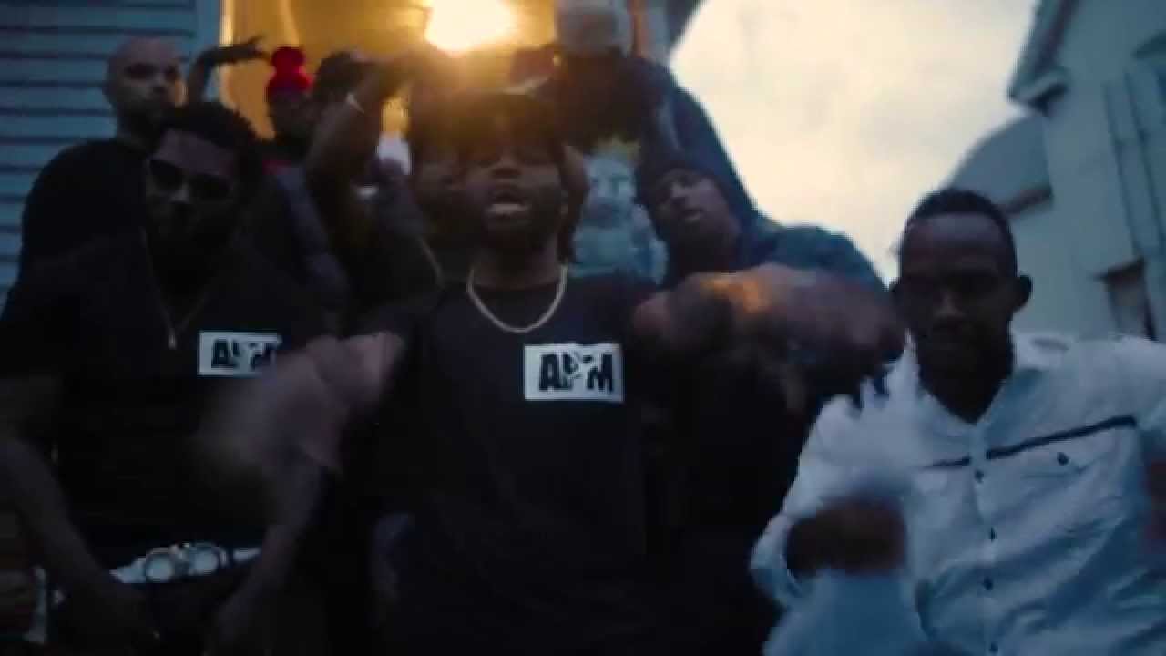 Seattle Rapper: SPAC3MAN x SYE HOLLYWOOD - SHE DO IT 4 THE SQUAD ...