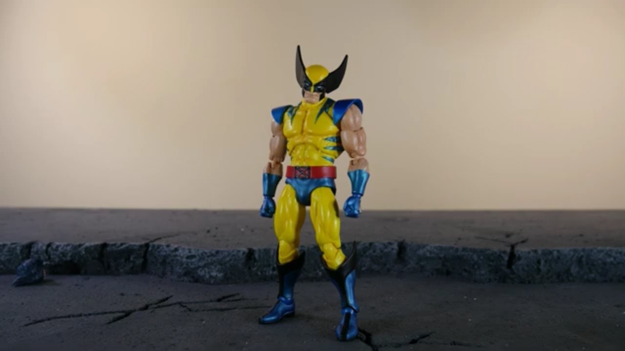 Medicom Mafex 96 X-Men: Wolverine Review - YouTube