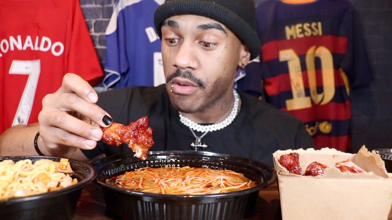 SOME OF THE BEST WINGS IVE EVER HAD! - YouTube