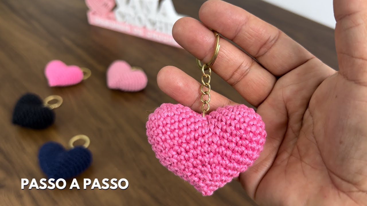 Como fazer Chaveiro coração de crochê - Técnica Amigurumi para presente ...