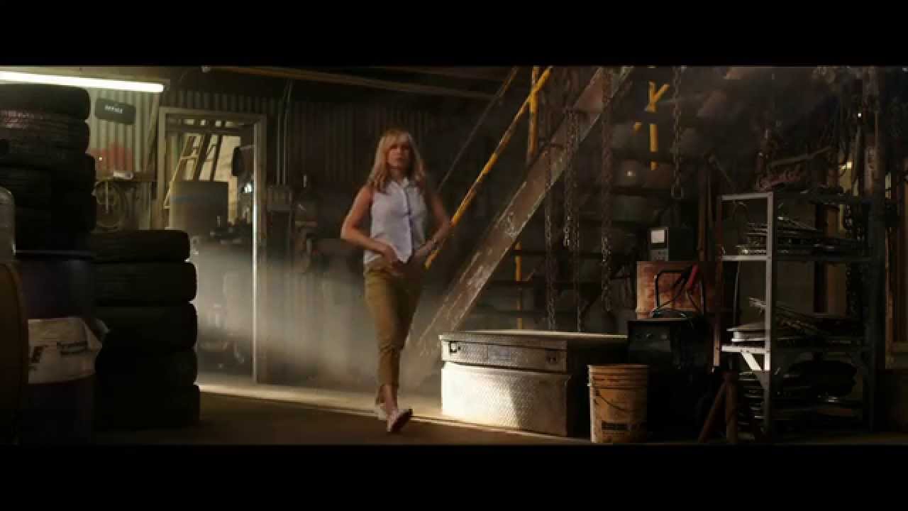 Jennifer Aniston - striptease - YouTube