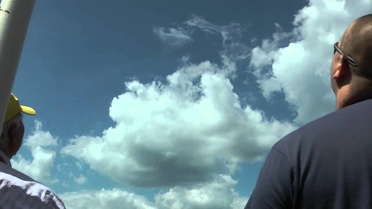 Ventus 2cx first aerotow - YouTube