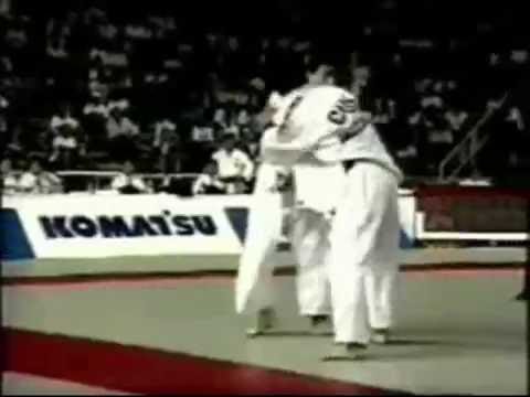 柔道 JUDO - SODE TSURIKOMI GOSHI - JudoAttitude - YouTube