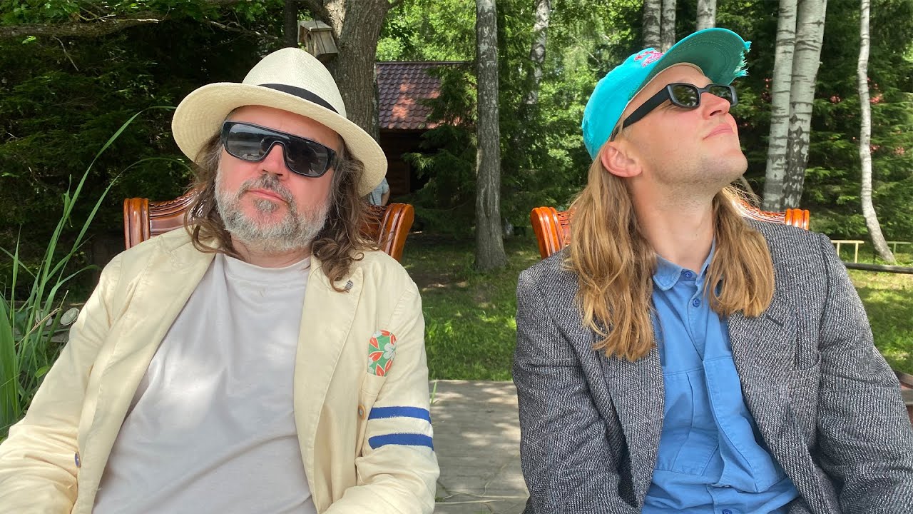 “Giliai ir paviršiuje” #12 Marius Lucka ir Oskaras Koršunovas - YouTube