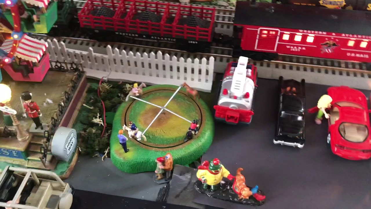 Lionel Fastrack Layout Update 29 - YouTube