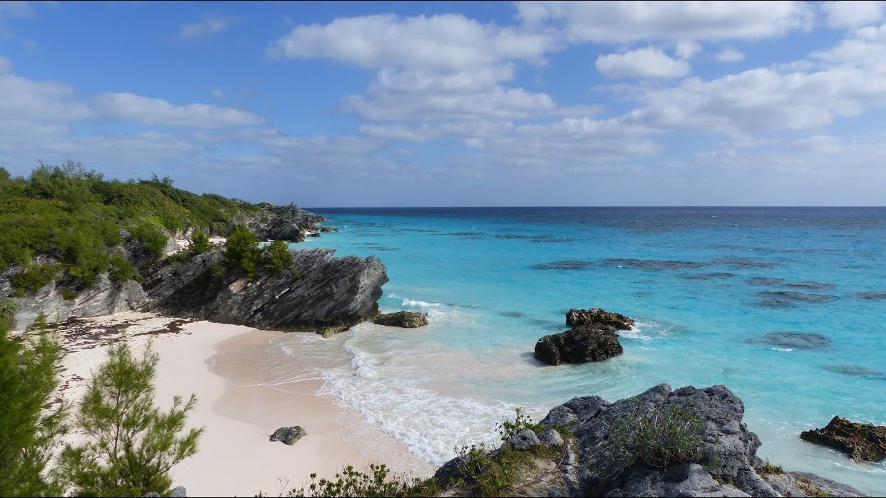 WAFER ROCKS BEACH - SOUTH SHORE BEACH - SOUTHAMPTON PARISH - BERMUDA ...