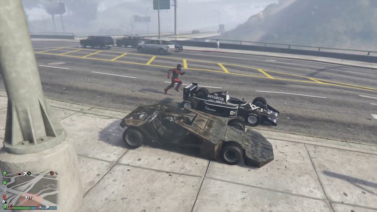 GTAV course improvisée avec deux PR4 (F1) et une buggy rampe - YouTube
