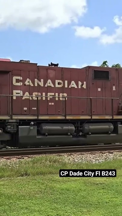 Canadian Pacific CP 8890, CP 7032, CN 3062 end train dpu. #CSX #railway #Canadian_Pacific # ...