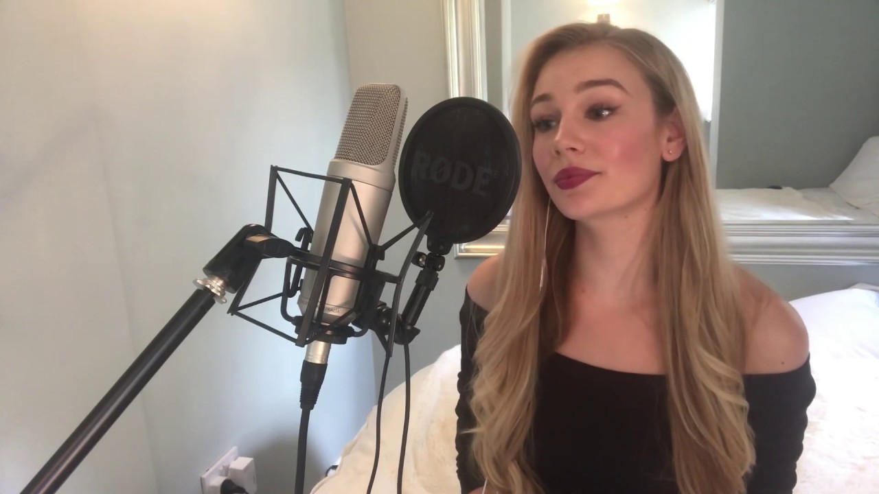 Amy Sings Diva Dance - YouTube