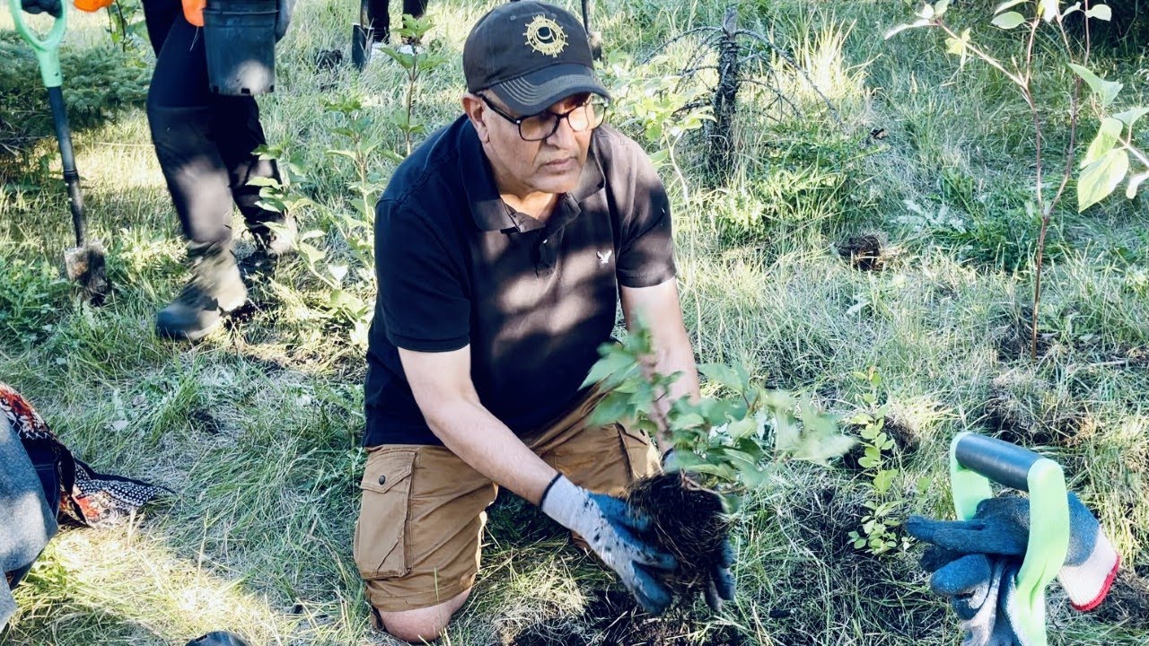 Plant a Tree at Jackie Parker Park - Edmonton, Canada| Engr Saeed A ...