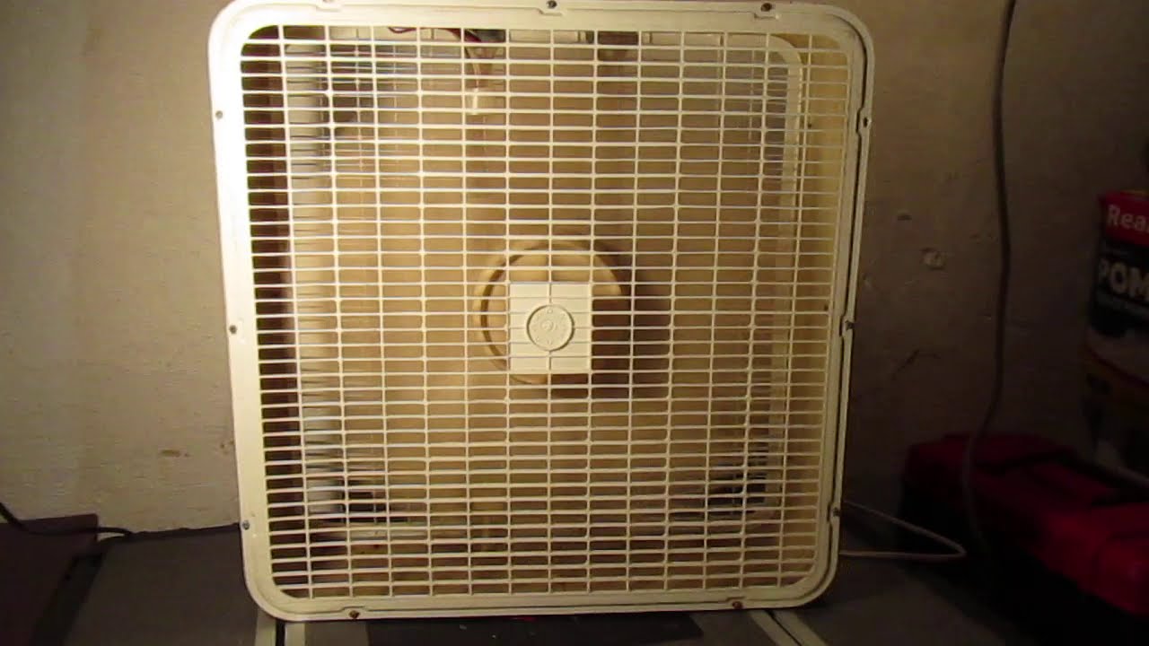 Robeson box fan model 2306 - YouTube