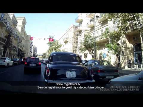 90-SO-867 Yolu kəsən, maşının necə gəldi küçədə atıb gedən vəhşi ikiayaqlı məxluq
