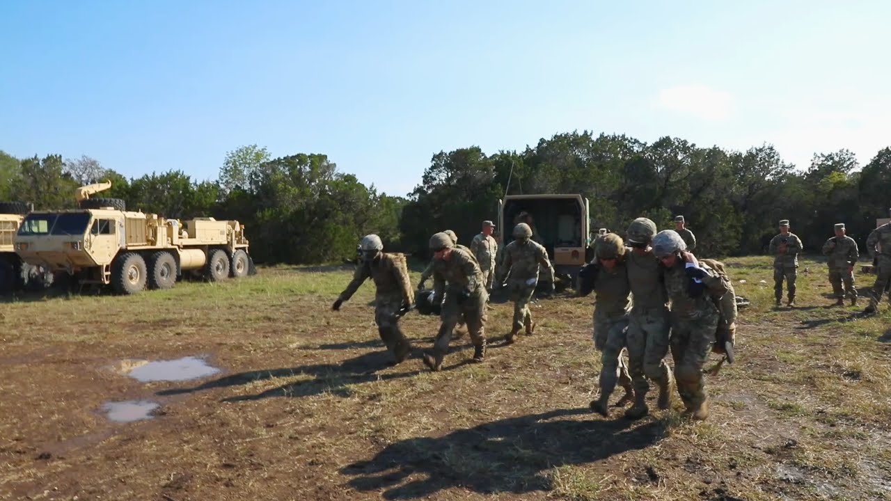 Medical Evacuation Training (MEDEVAC) | 4-5 Air Defense Artillery - YouTube