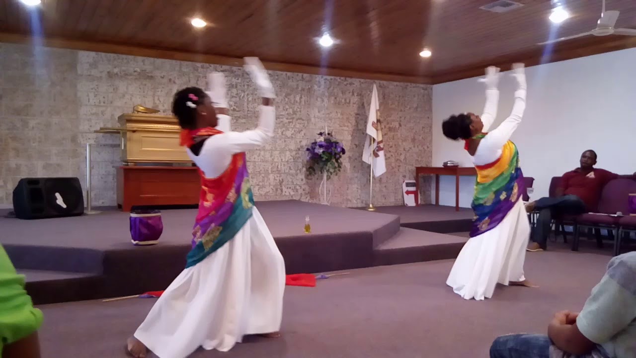Leah and Zoe Bullard - YouTube