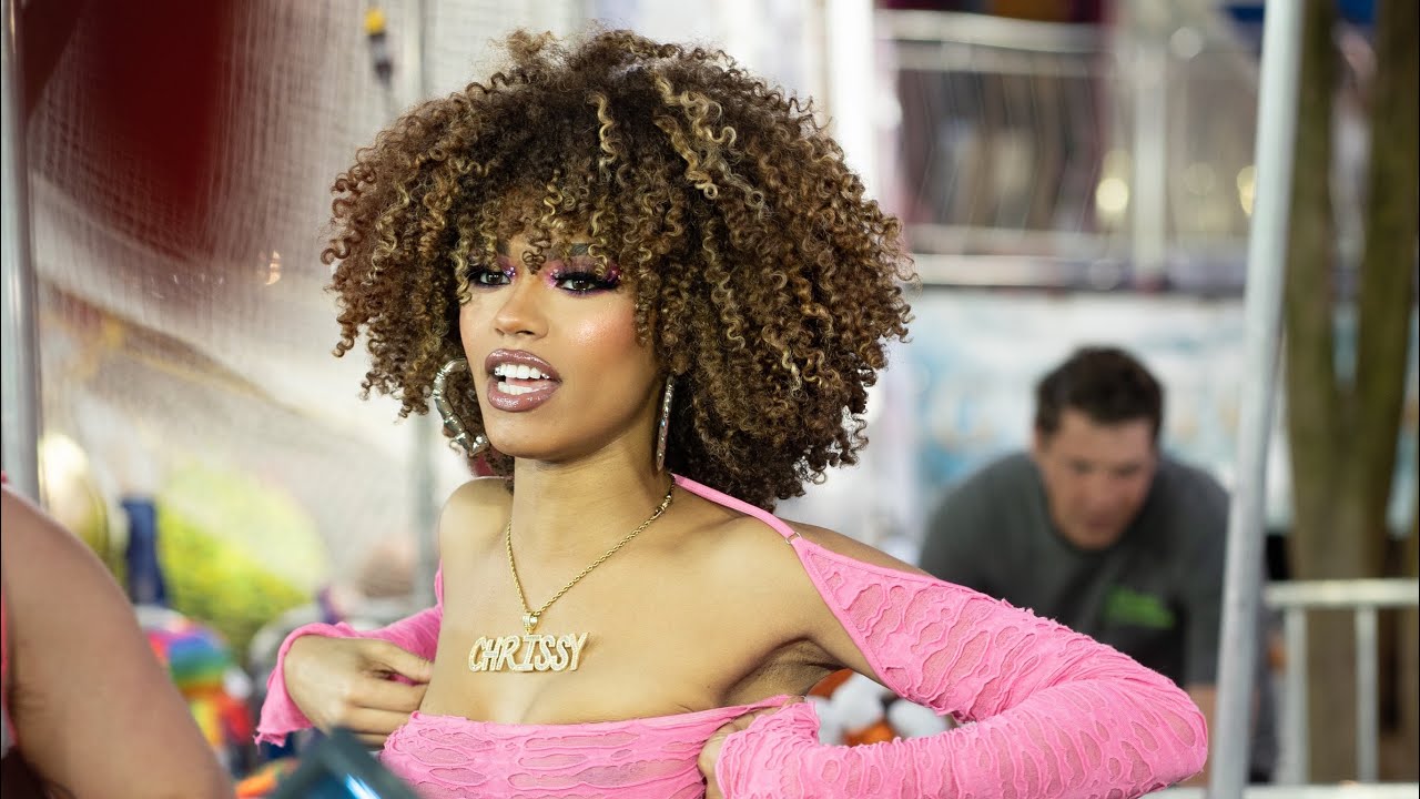 Chrissy Cindy - Pay Attention (Official Video) - YouTube