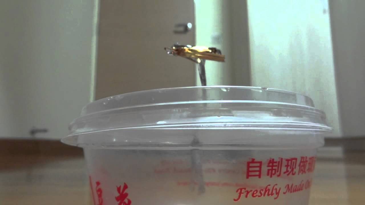 DIY Electroscope - YouTube