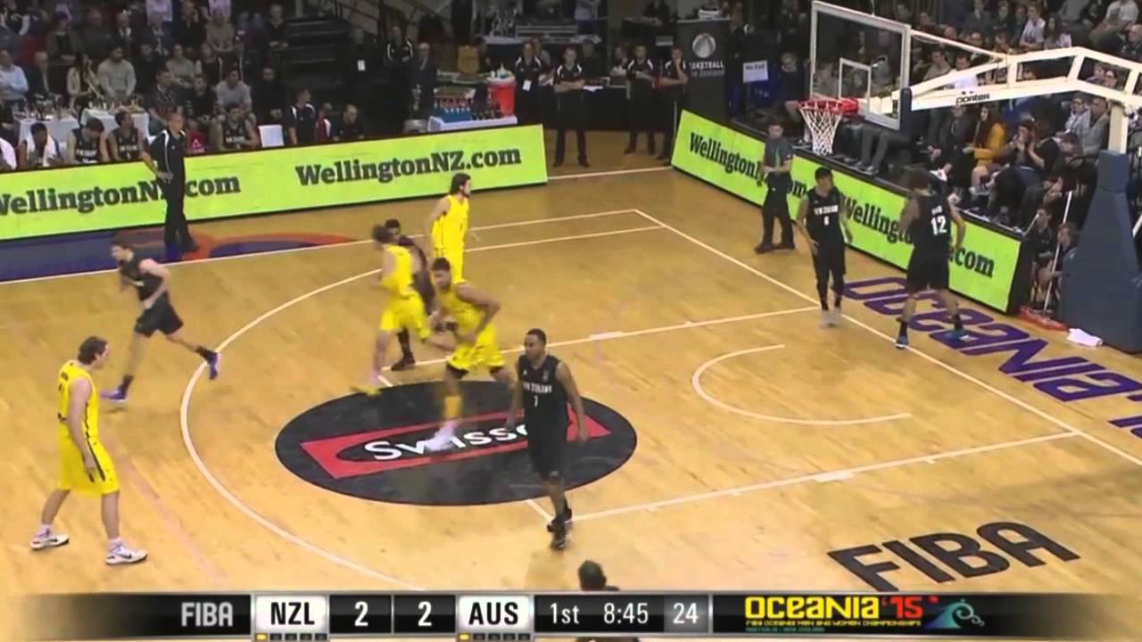 2015-08-18 Boomers vs. Tall Blacks - Andrew Bogut holds Isaac Fotu ...