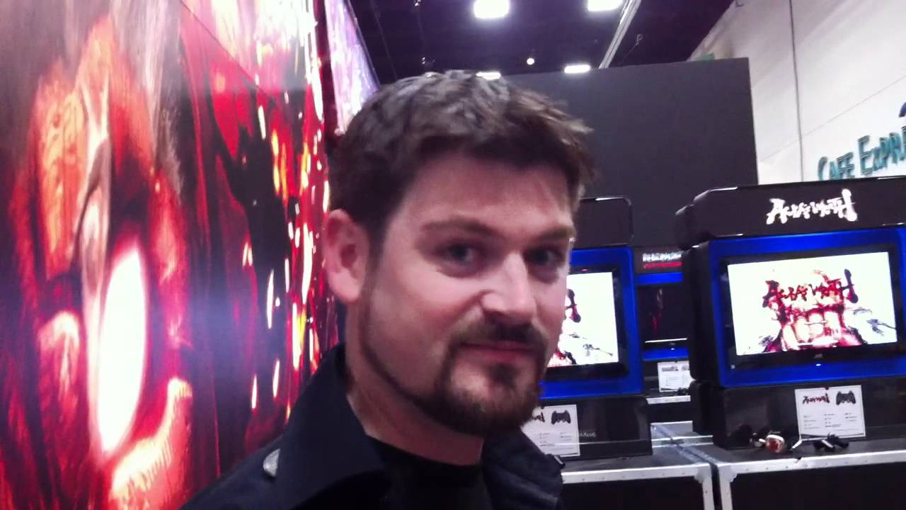 Capcom Booth Tour from Comic Con 2011 - YouTube