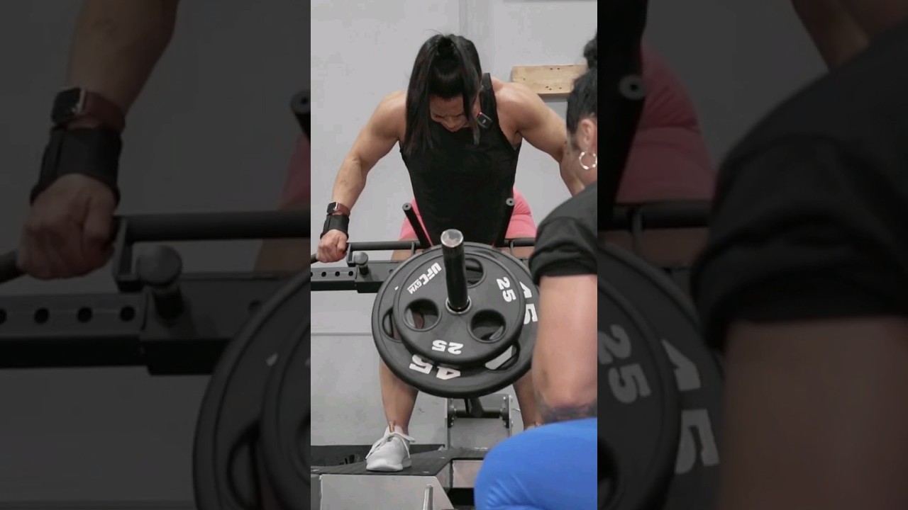 IFBB Pro Back Day with Jess and Amanda #fitness #bodybuilding - YouTube