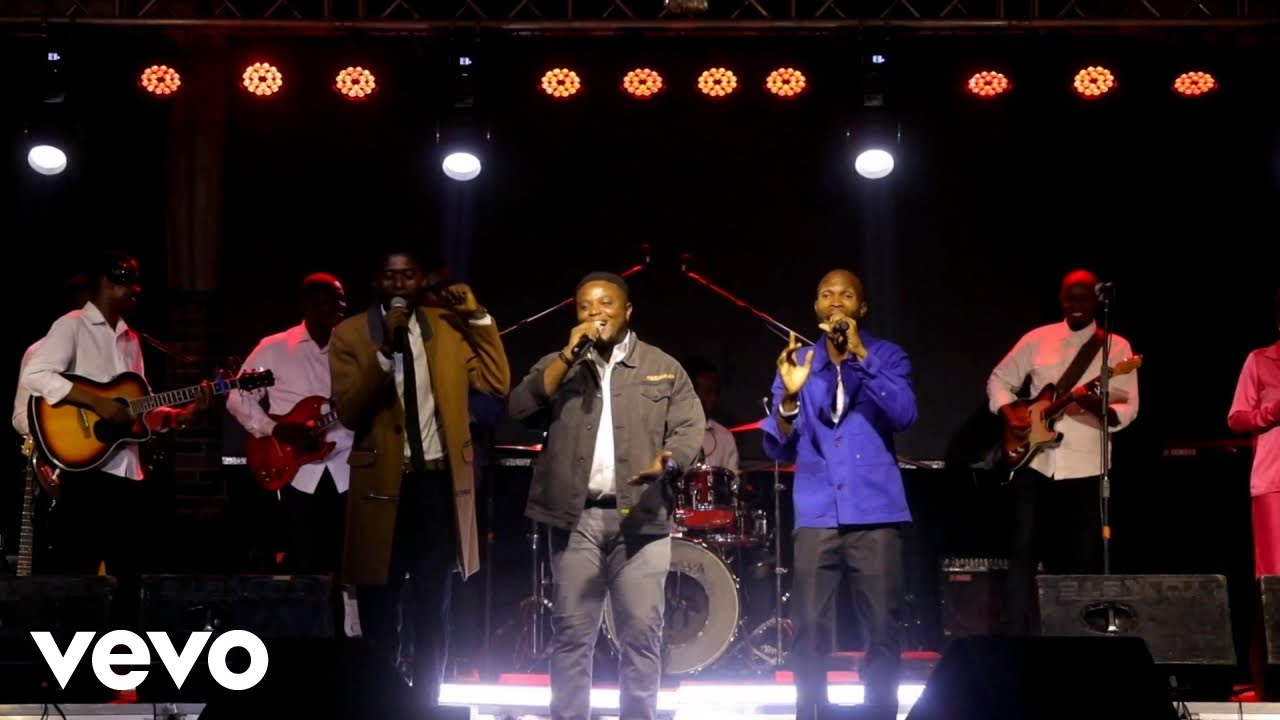 Isongo Snow - Abongi na Lokumu (Official Live Video) - YouTube