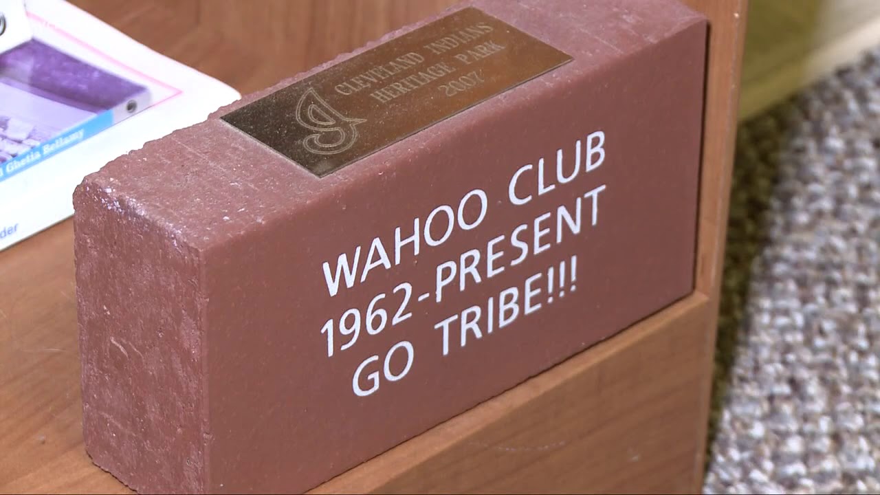 Looking at Wahoo Club President's personal memorabilia collection - YouTube