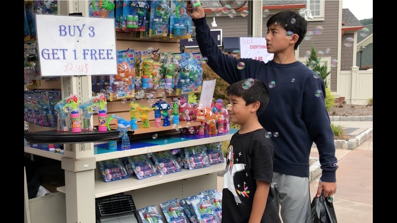 shopping with smol children - YouTube