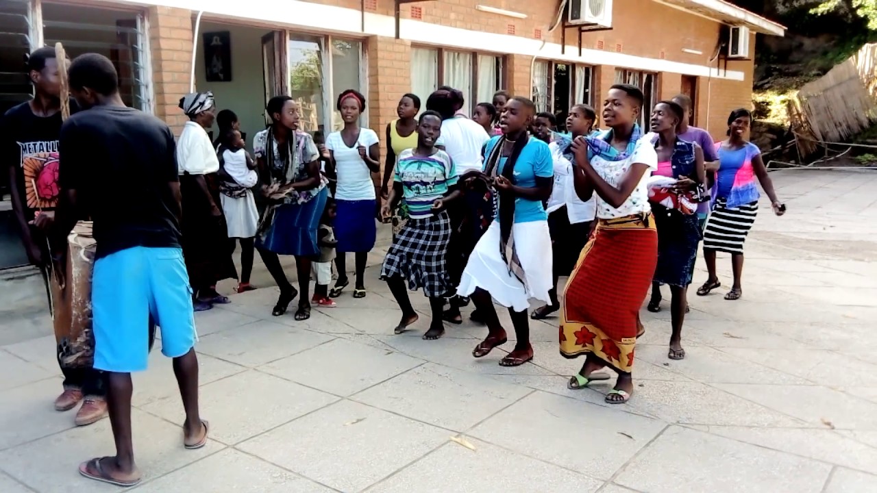 MW Traditional dance @ Chikale Beach - YouTube