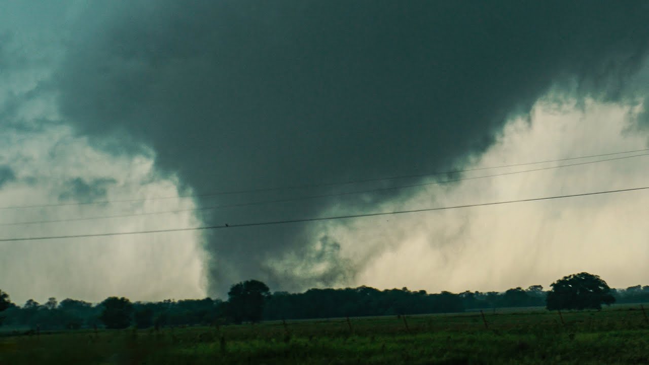 Strong tornado near Stillwater Oklahoma! - YouTube