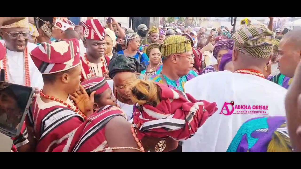 Meet The Billionaire King......Oba Jafo Authority Oniba of Iba Land ...